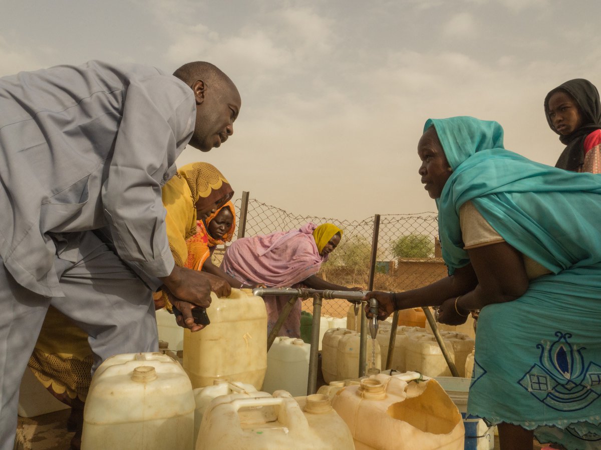 How do you deliver lifesaving aid in an armed conflict? Support local ...