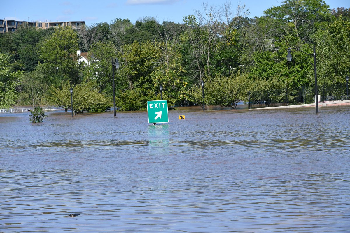 Fierce, fast, and huge, Hurricane Ida illustrated the climate crisis ...